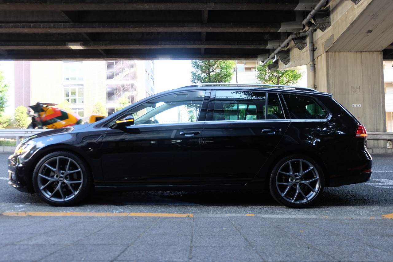 【Golf 7 R Variant】Deemark世田谷の施工事例 - Deemark